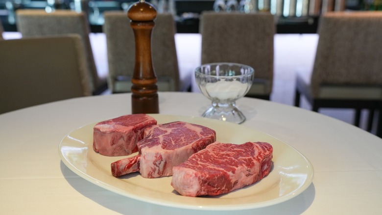 How to make a superior steak, according to Mastro's executive chef