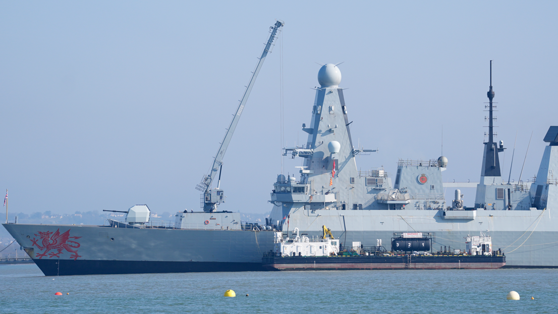 HMS Dragon heads to Middle East for possible Strait of Hormuz mission