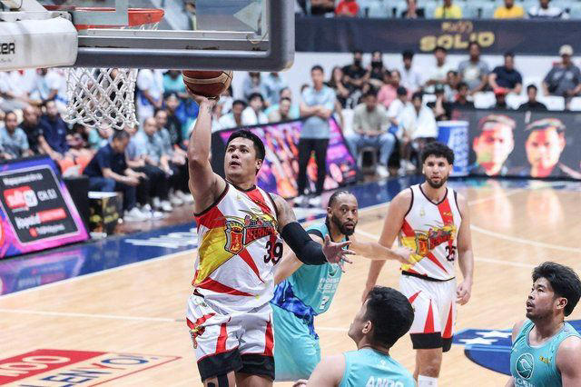 PBA: San Miguel downs Phoenix, enters q'finals with 3-game win streak