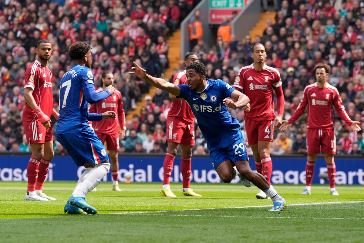 Chelsea finally end losing streak as Liverpool fans boo draw