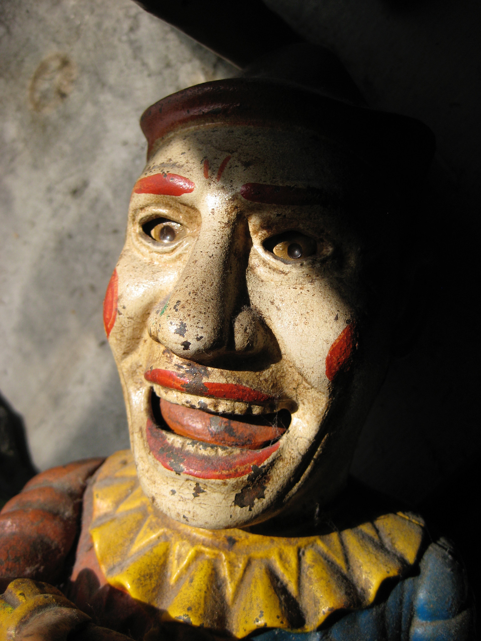 Images of unsettling vintage toys that look creepy