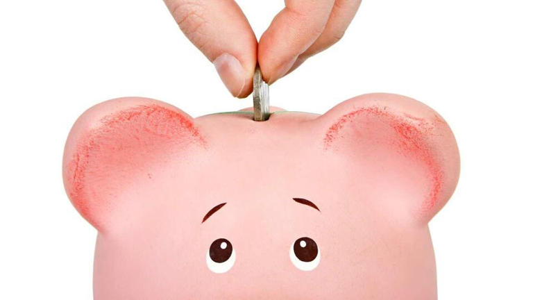 Planning FD? Here's how much you should invest to earn ₹10,000 monthly ...