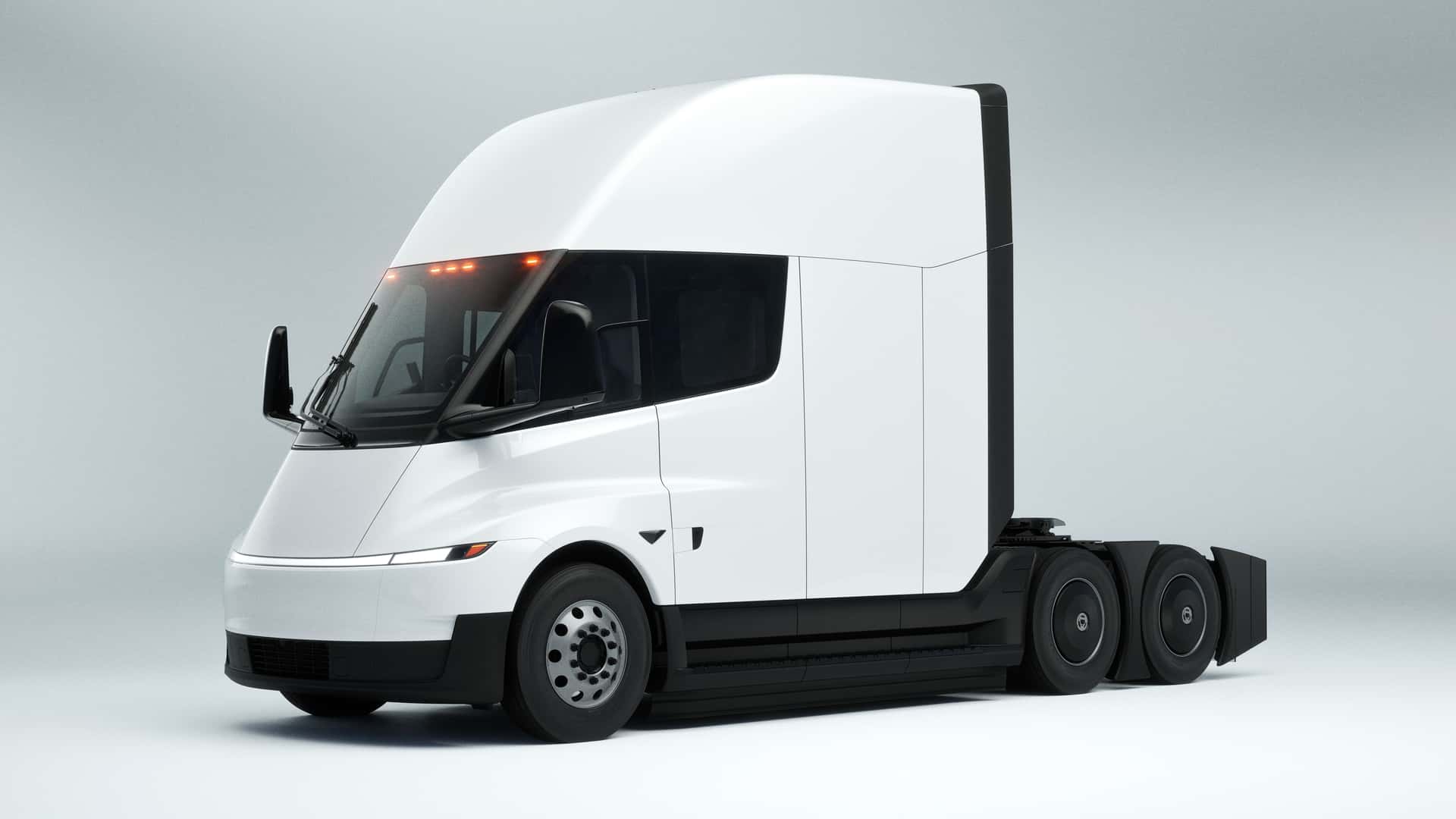 Tesla Semi official battery specs are out, and they’re impressive