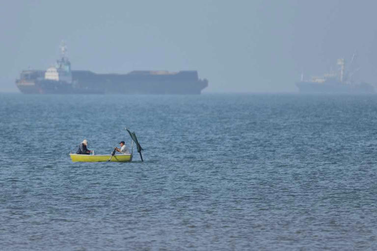 Ceasefire holds as US awaits Iranian response to latest proposal ...