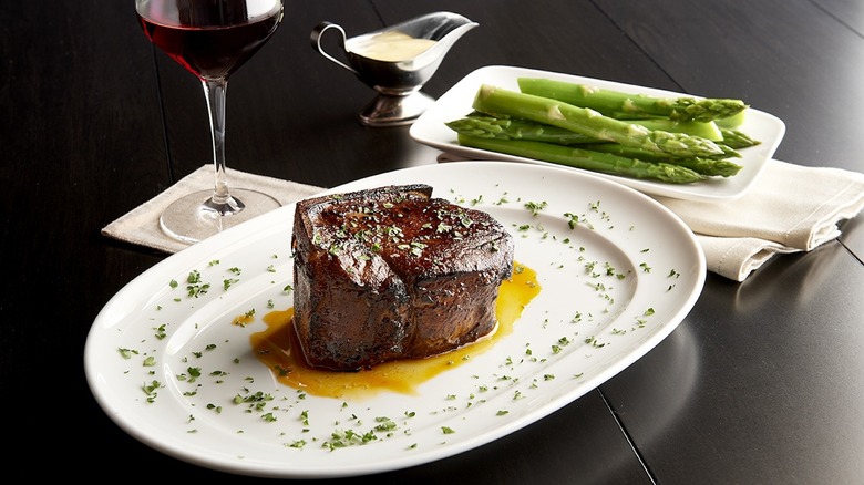 How to make a superior steak, according to Mastro's executive chef