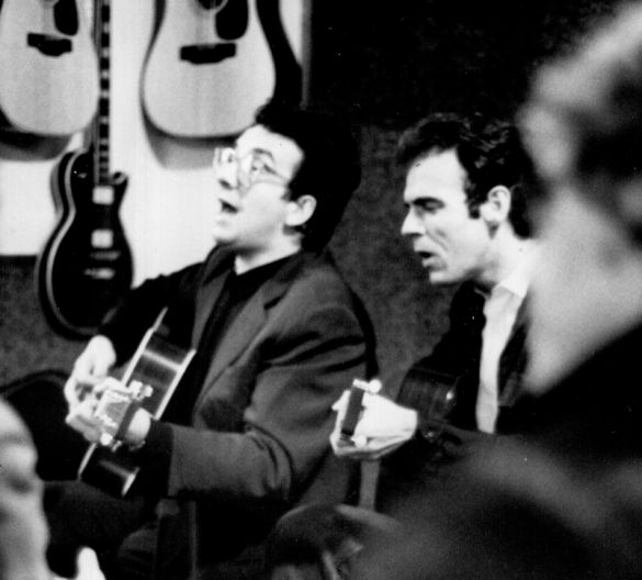 No bar. No phones. Just music at McCabe’s Guitar Shop