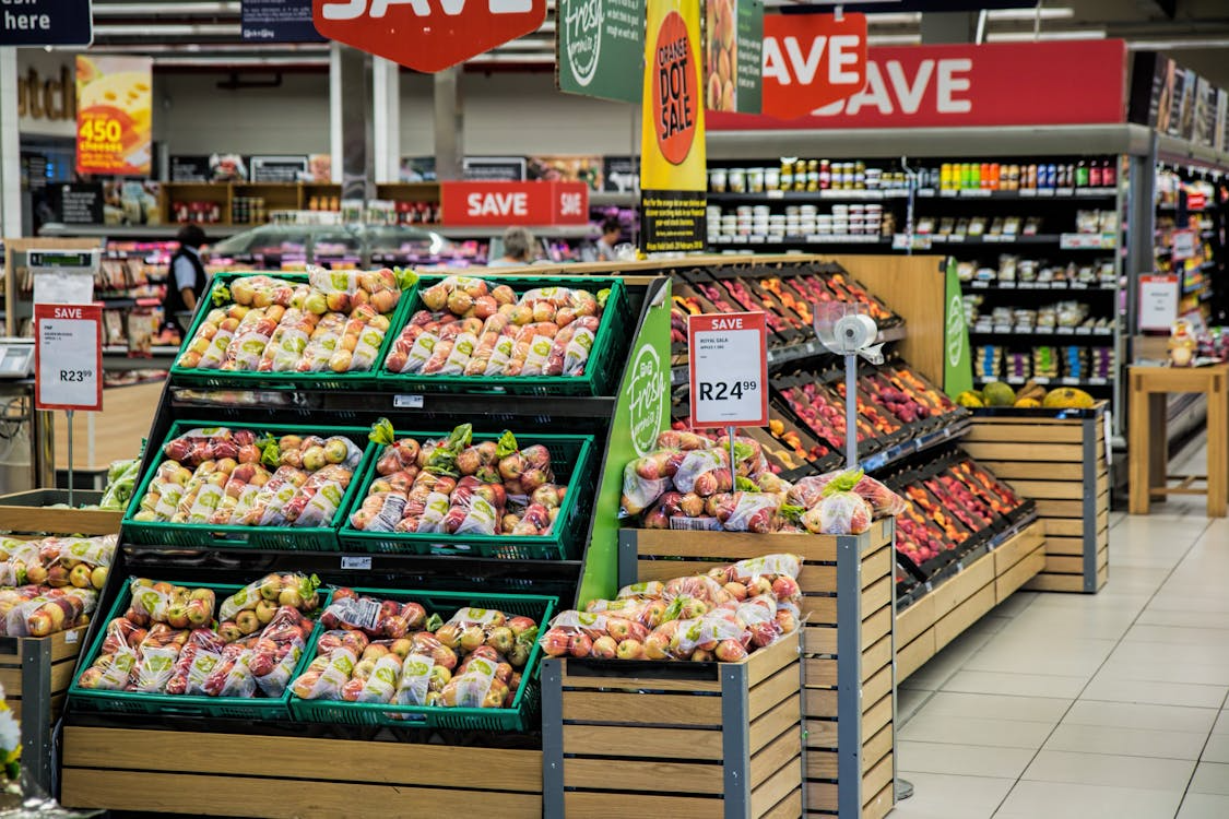 9 grocery store tricks that are designed to make you spend more without ...