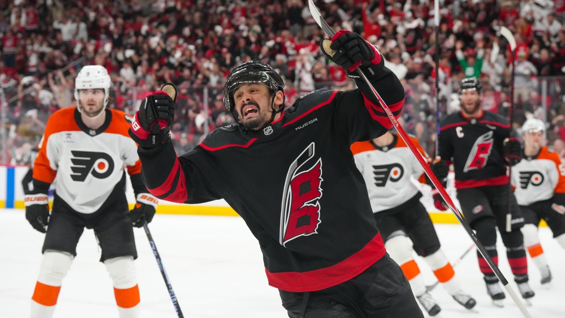 Hurricanes vs. Flyers odds, prediction, time: 2026 NHL playoff picks ...