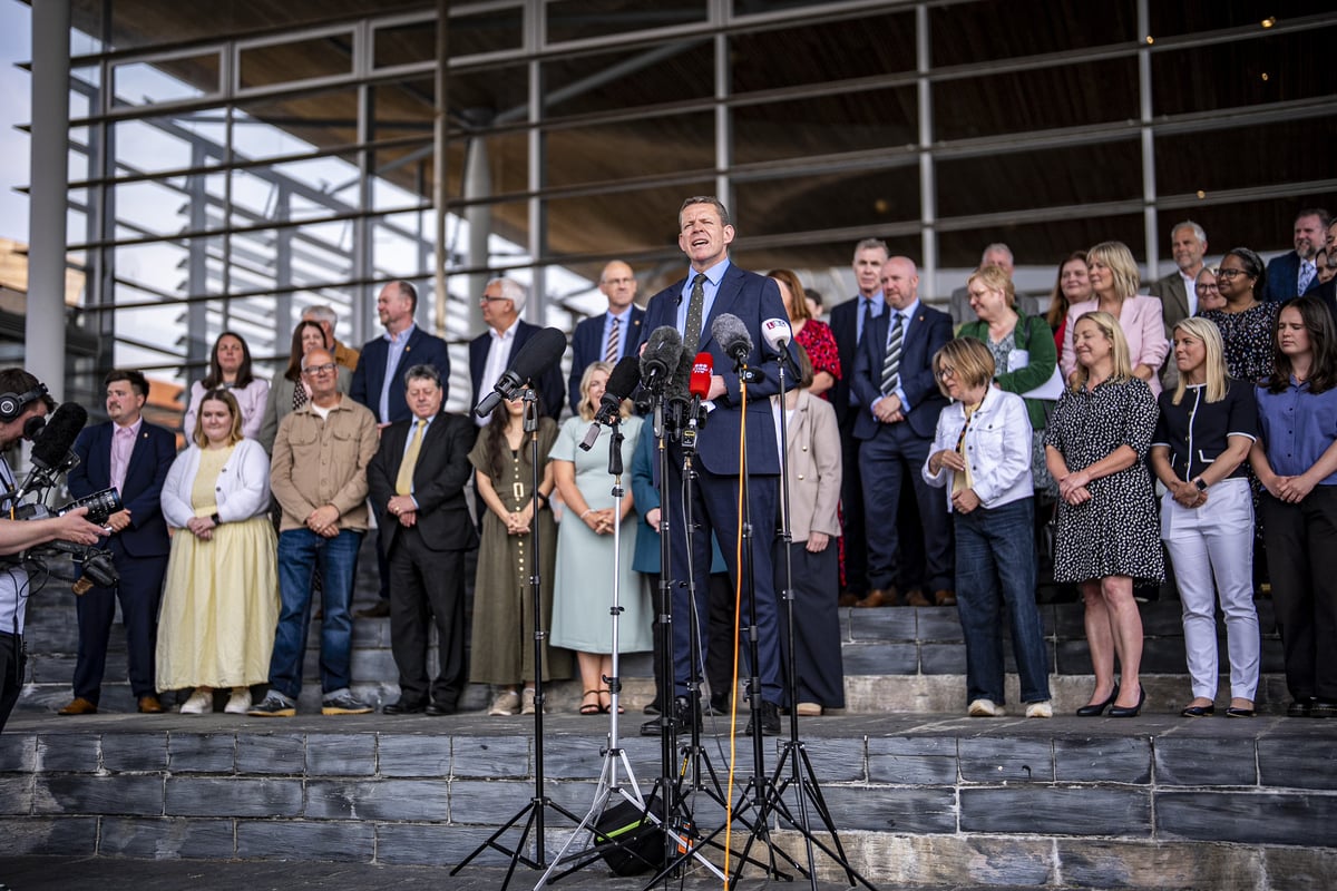 Plaid Cymru will seek to form minority Welsh government, leader says