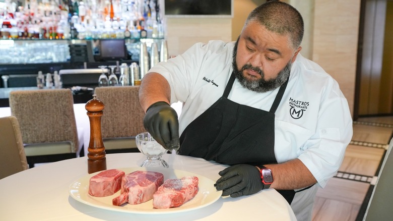 How to make a superior steak, according to Mastro's executive chef