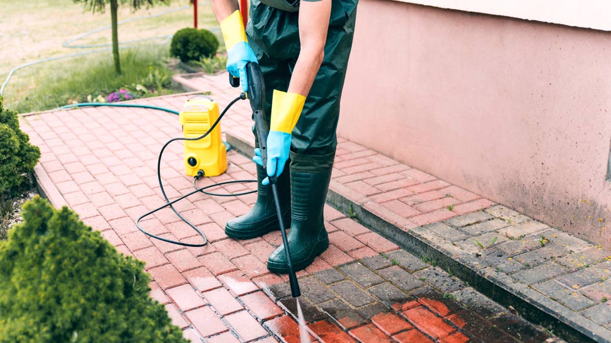 8 rookie power-washing mistakes to avoid this spring
