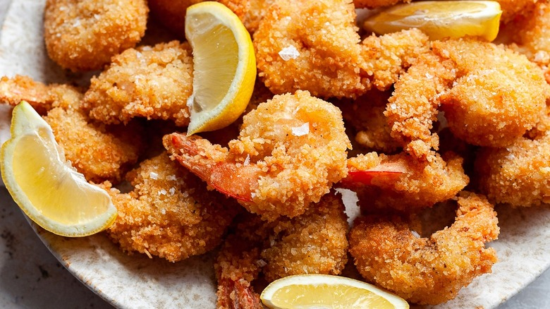 Diners dish on the best jumbo fried shrimp from chain restaurants