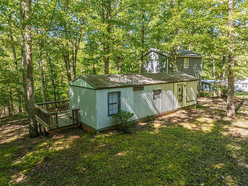 Serene 1994 lakefront living in Buffalo Junction, Virginia, featuring a ...