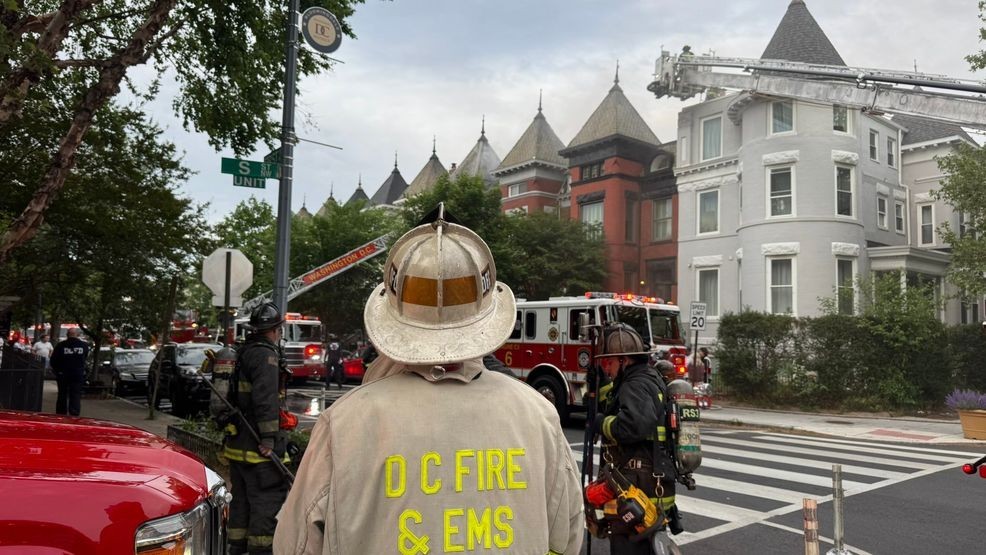 11 displaced after fire rips through multiple row homes in Northwest DC
