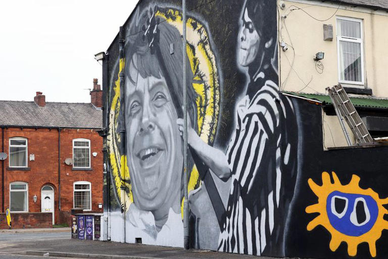 Mani forever - the huge mural to Stone Roses legend is complete