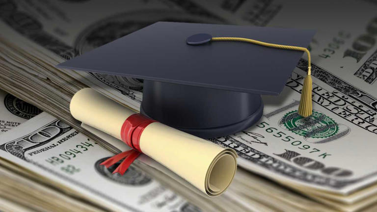 Big surprise | Graduation speaker will cover some senior year loans for ...