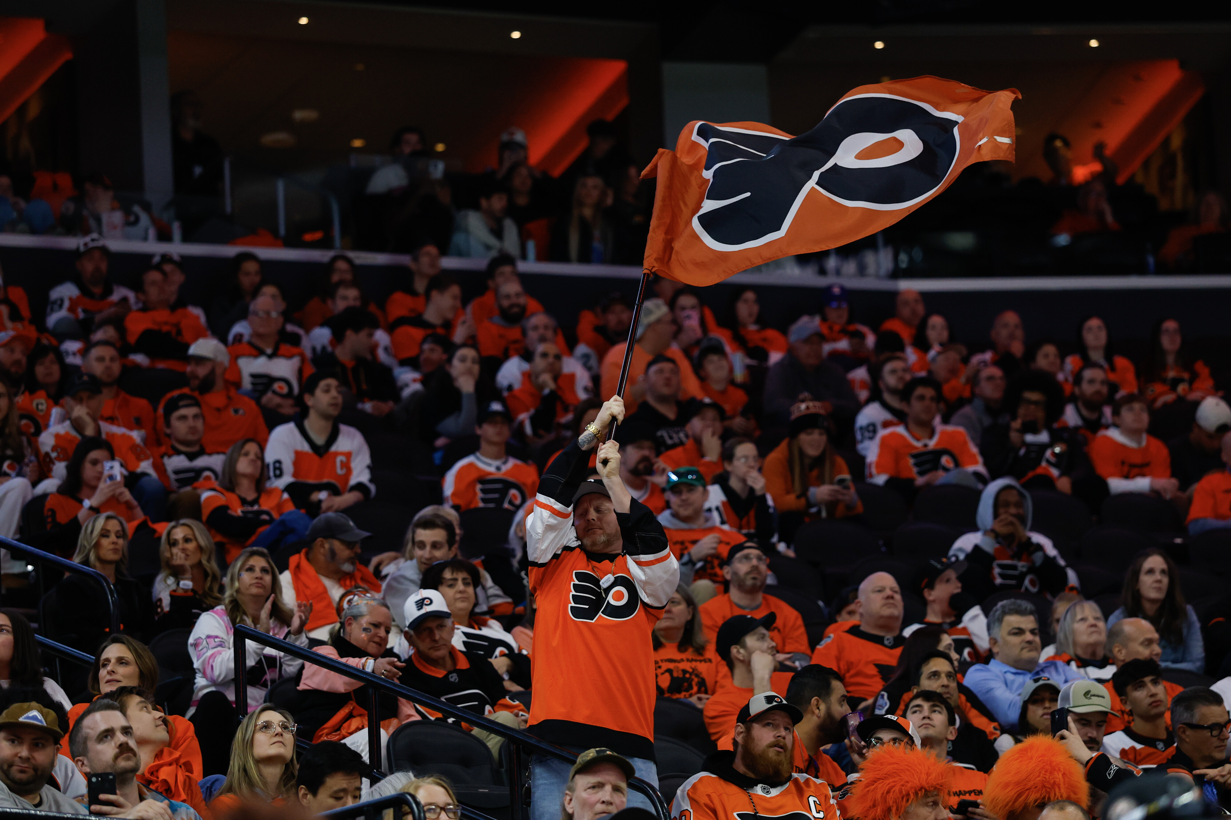 Flyers-Hurricanes news: Philly looks to keep their season alive in Game ...