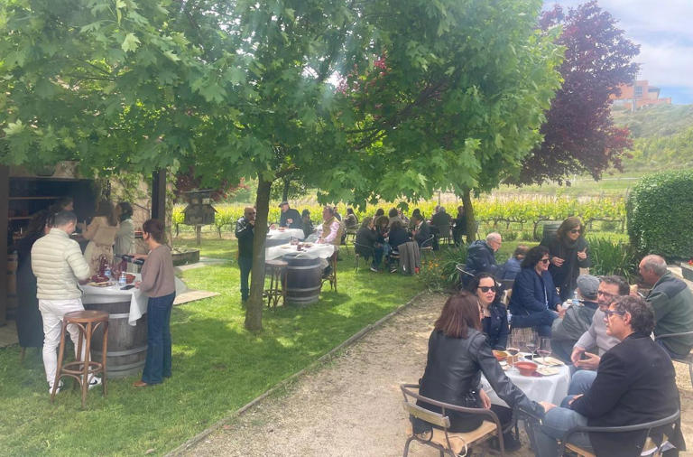 Vino, brasas y viñedo: Pago de Larrea celebra su Día del Tempranillo