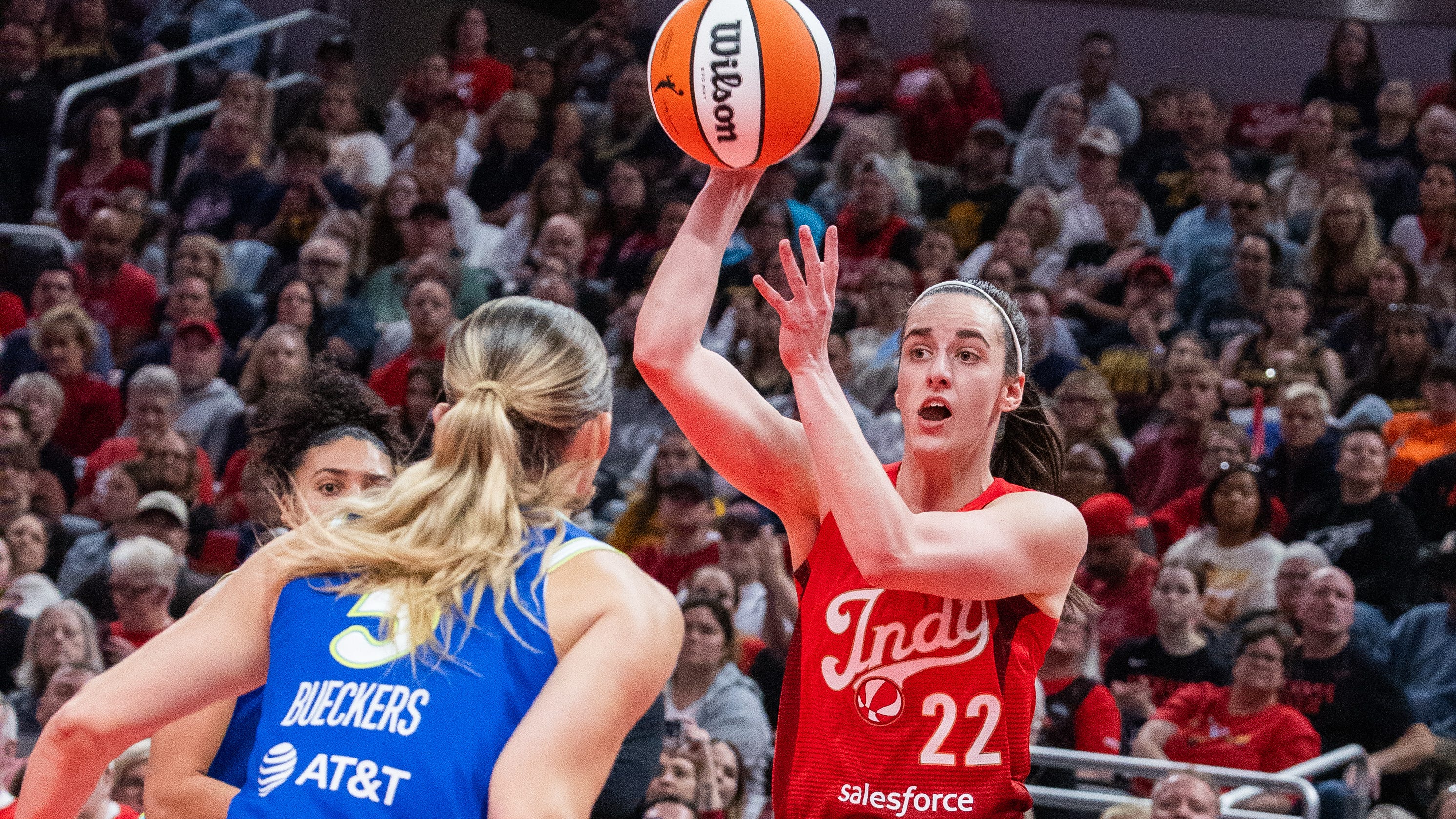 Caitlin Clark 'feels great' after heading to locker room during loss to ...