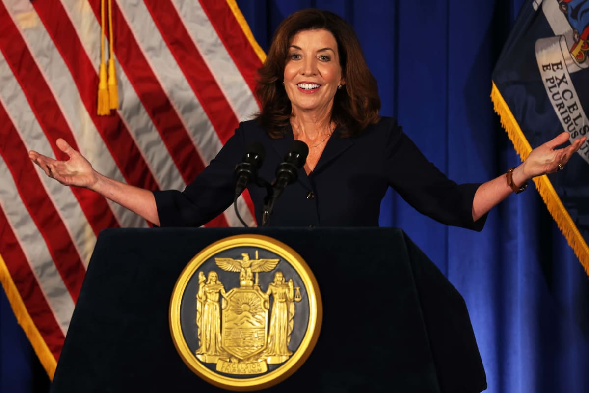Trump explodes at Kathy Hochul over NYC rail strike: 'Call me and I’ll ...