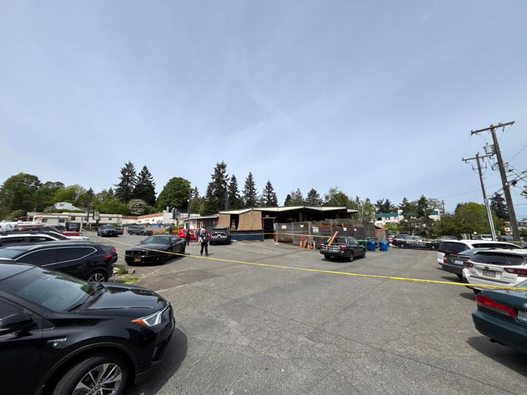 Employee shot and killed at Growler Guys in Lake City