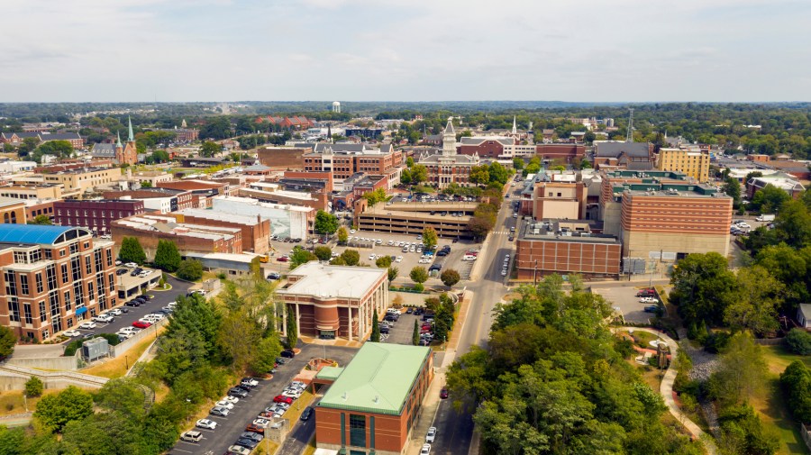 Tennessee among states where middle-class income is growing most