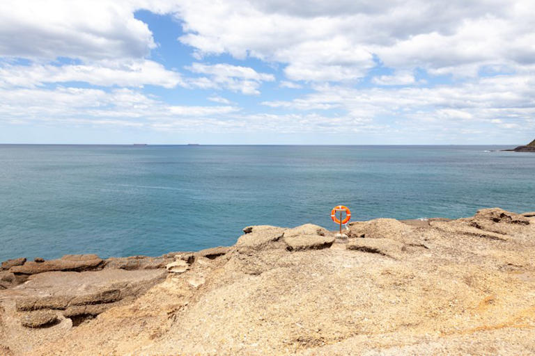 Rock fisherman dies at dangerous headland on Central Coast