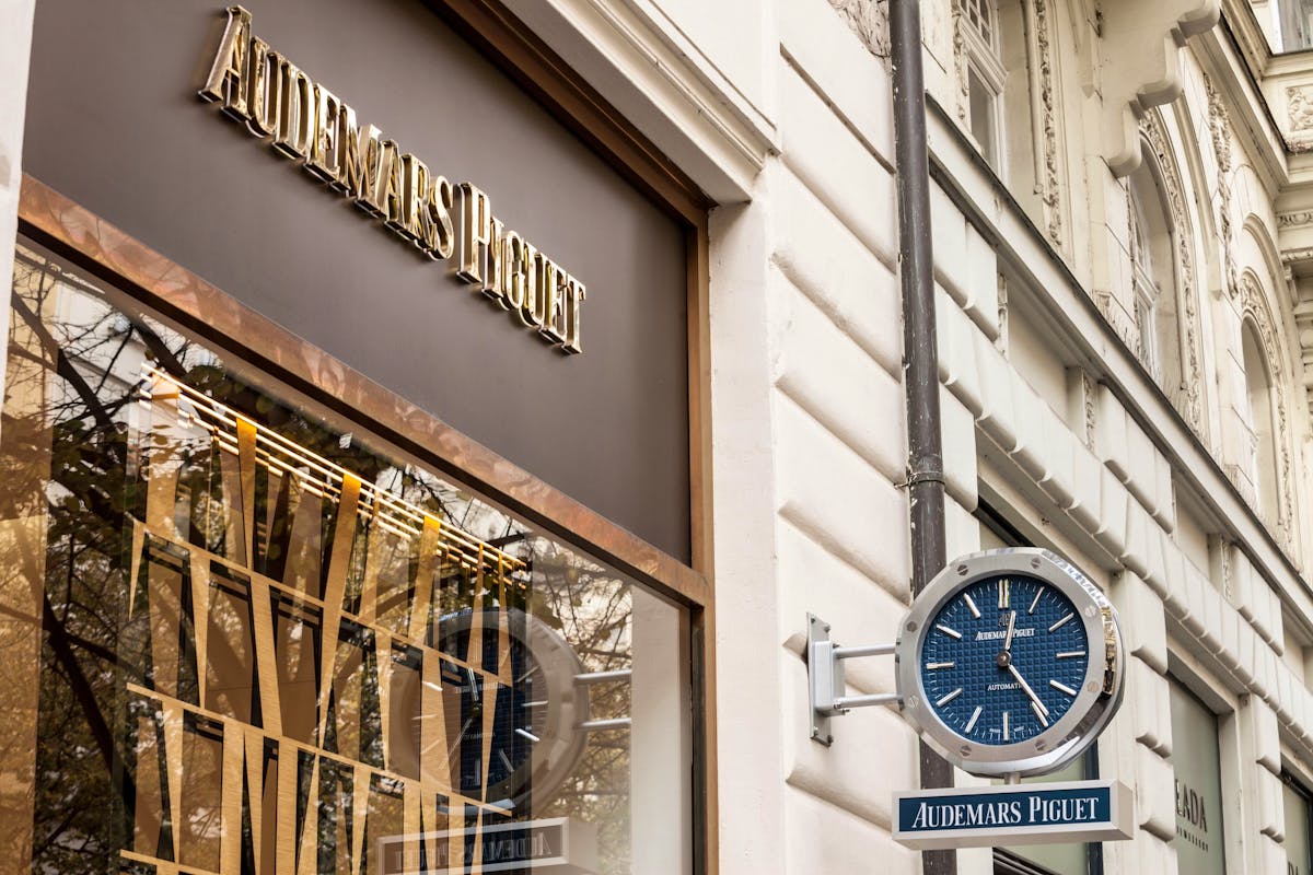 «Royal Pop»: Swatch kollaboriert mit Luxusuhrenmarke