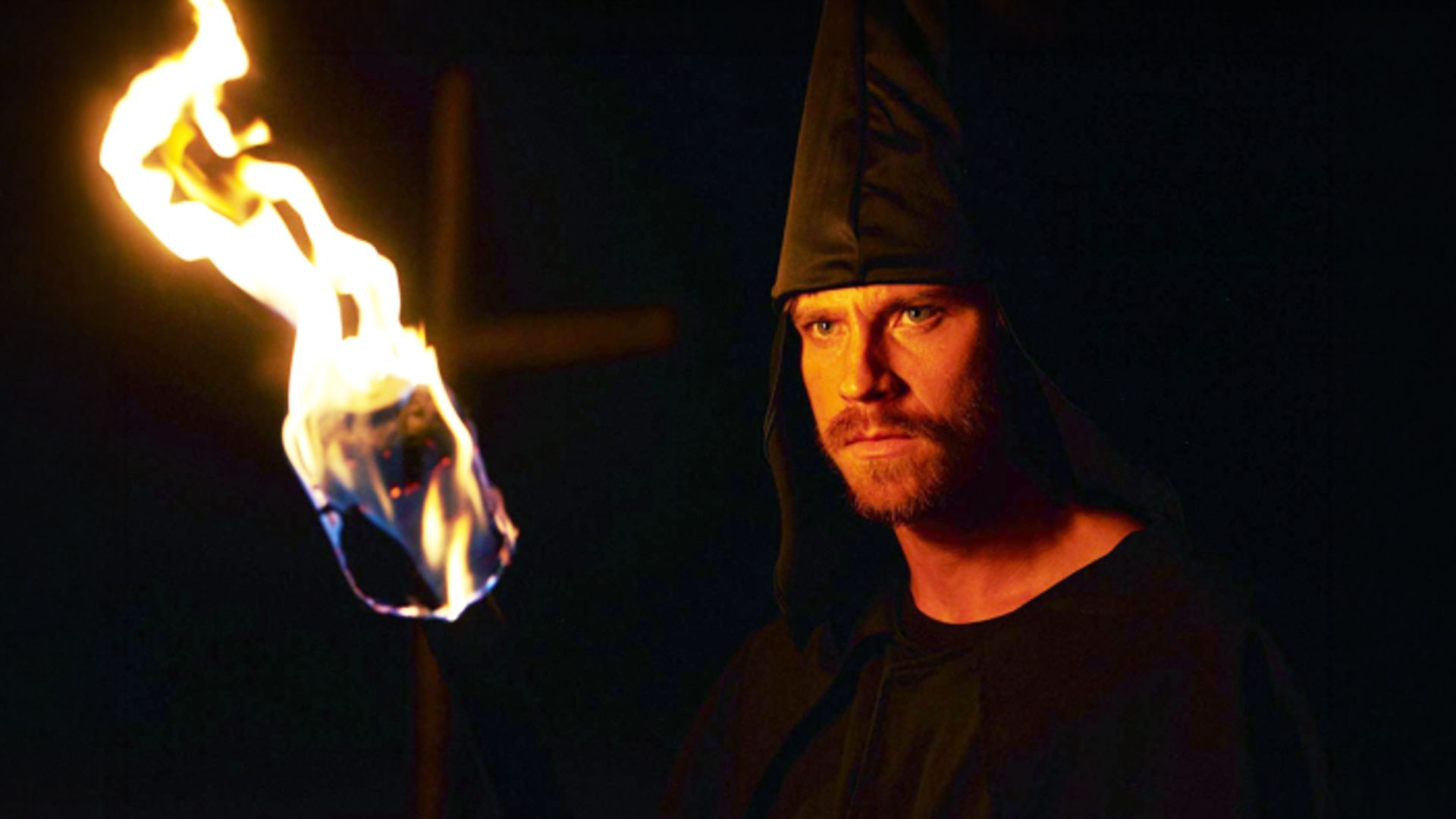 Waargebeurd drama 'Burden' toont hoe een KKK-lid met hulp van een ...