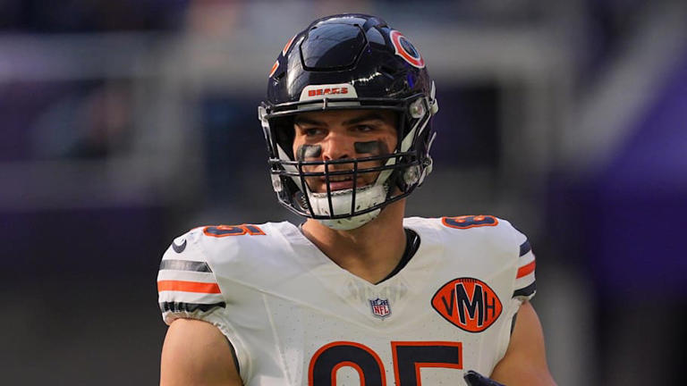 This Chiefs-Bears trade would land Kansas City it's long-term Travis ...