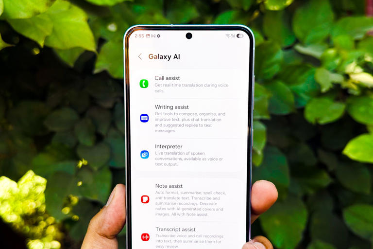 iOS 27 could treat AI models like default apps, and that may finally ...