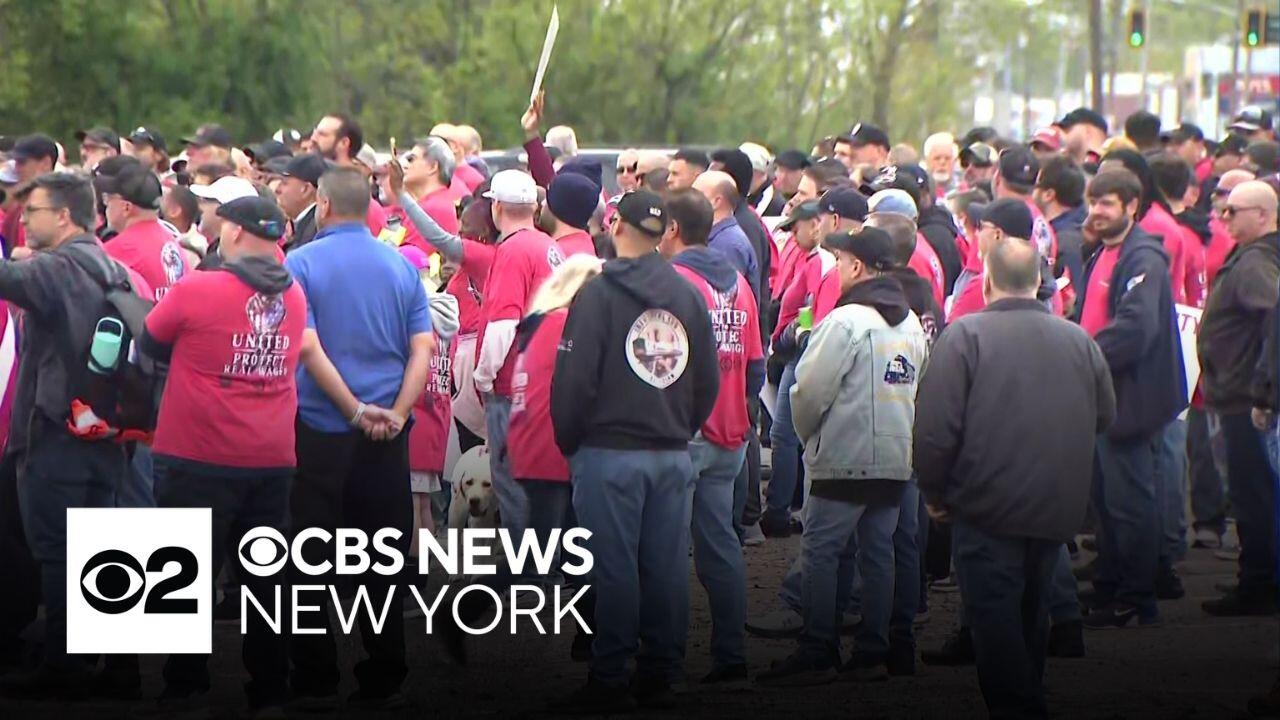 Long Island Rail Road workers rally as strike looms over MTA negotiations