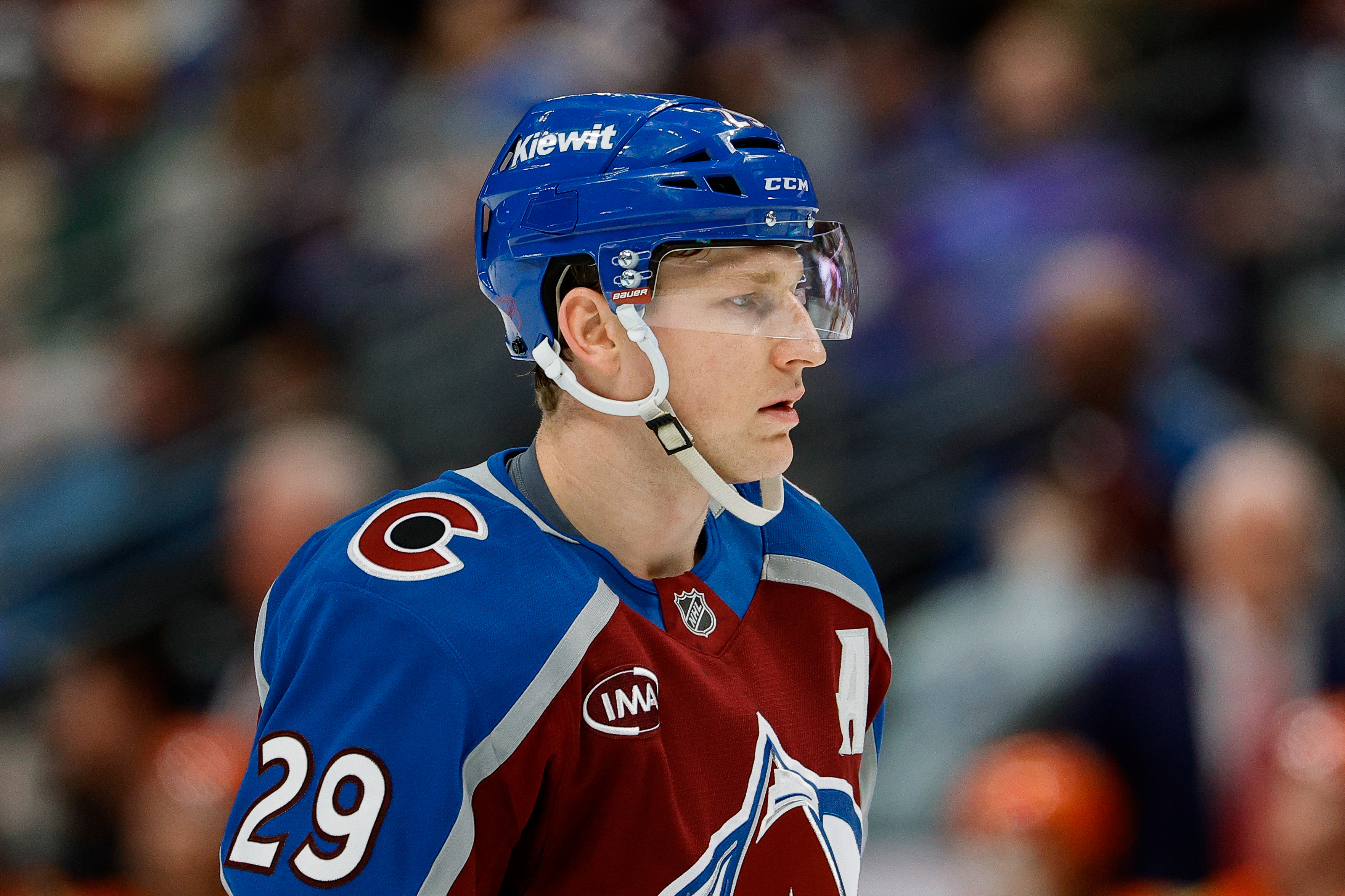Avalanche coach Jared Bednar reacts to viral Nathan MacKinnon pool ...