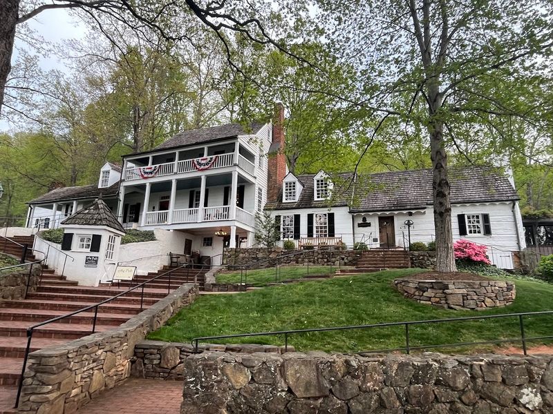 10 historic Virginia restaurants where southern flavor still feels classic