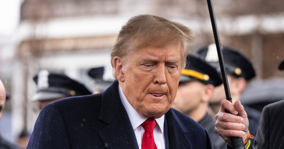 Trump is giving billions to victims of "lawfare" while working overtime ...