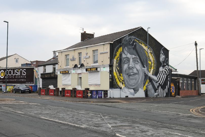 Mani forever - the huge mural to Stone Roses legend is complete
