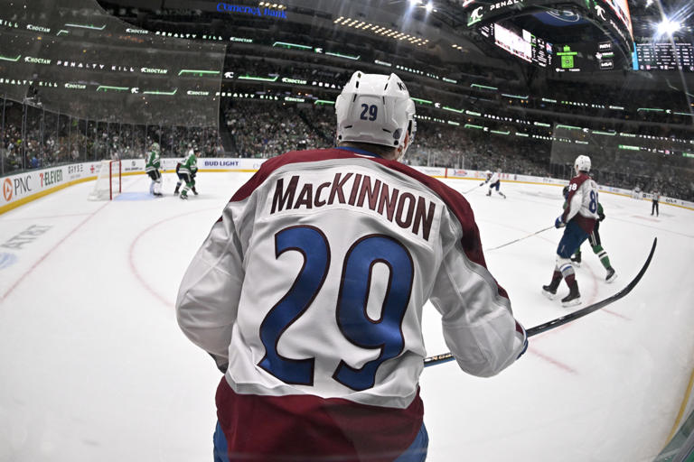 Avalanche coach Jared Bednar reacts to viral Nathan MacKinnon pool ...
