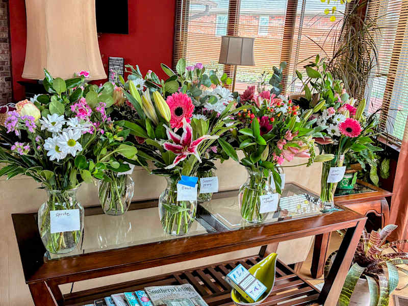 My flower bouquets typically wilt in 3 days, but this clever addition ...