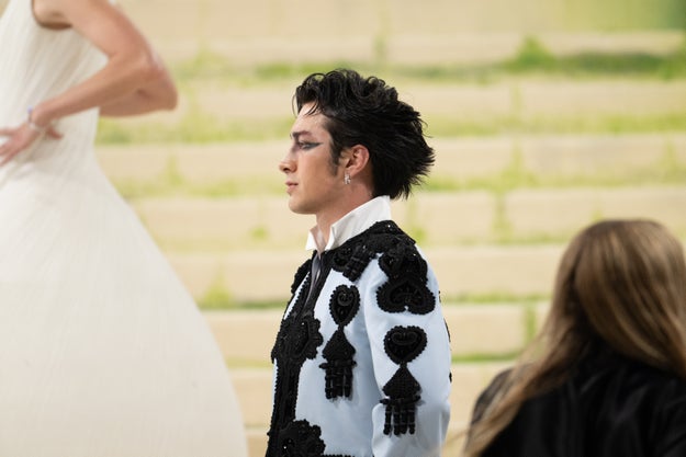 Hudson Williams' makeup artist responded to the Met Gala backlash
