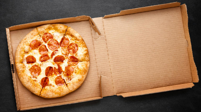 10 overpriced pizza chains that seriously aren't worth it