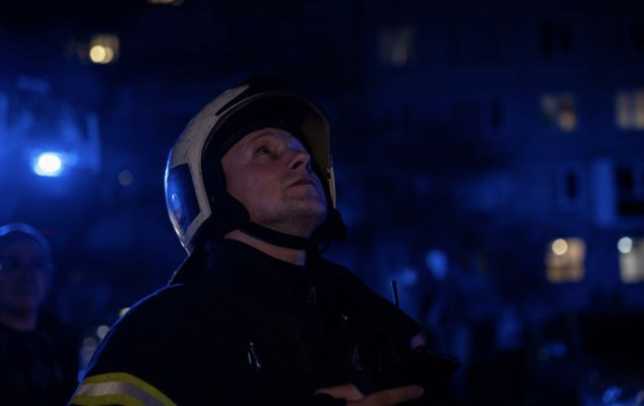 Russia hits Ukrainian Kharkiv amid ceasefire claims, with children ...