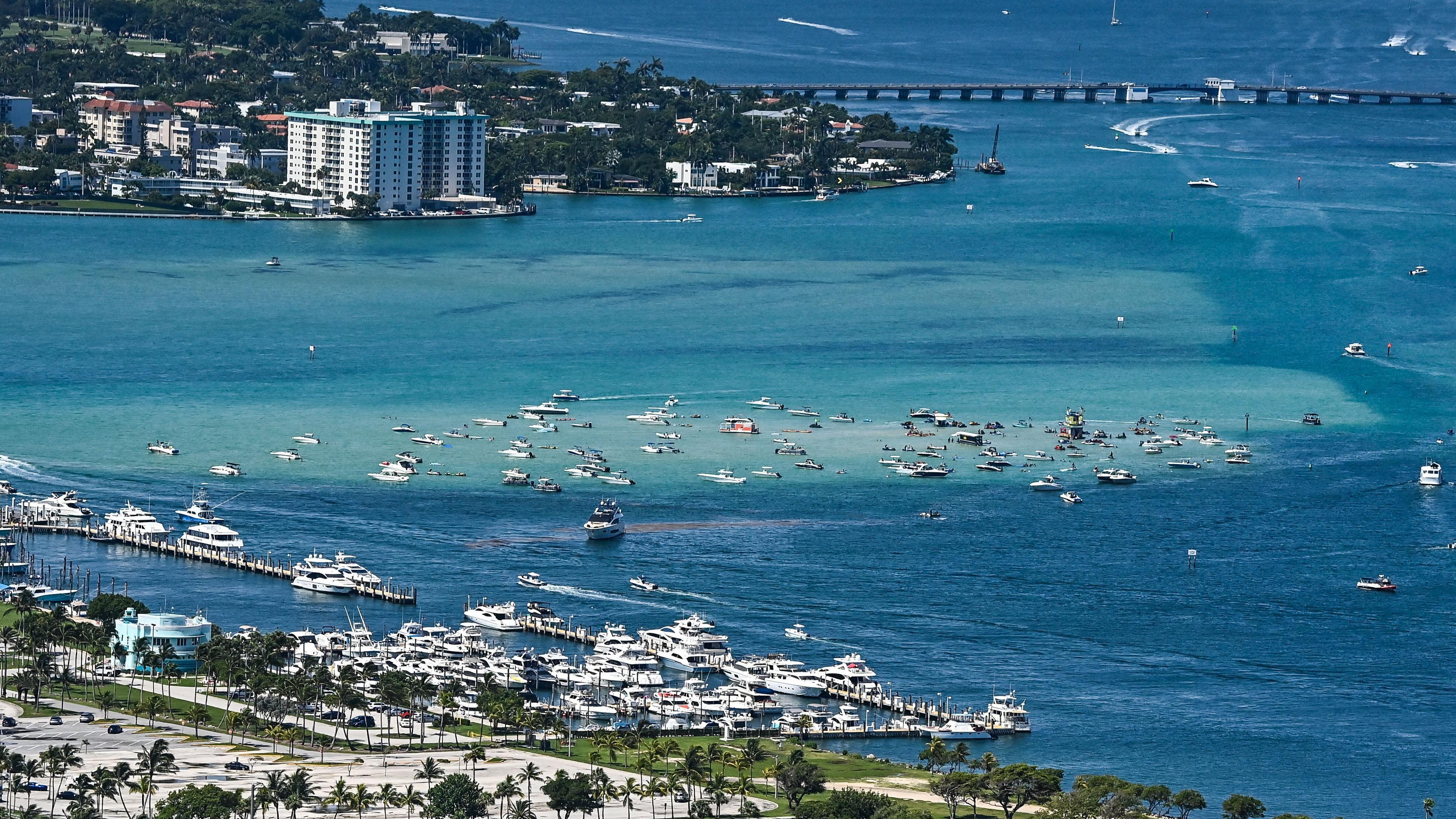 Suspected boat explosion injures 11 in Miami