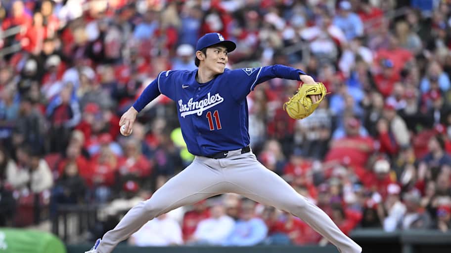 Dave Roberts' latest comments on Roki Sasaki spell good news for ...