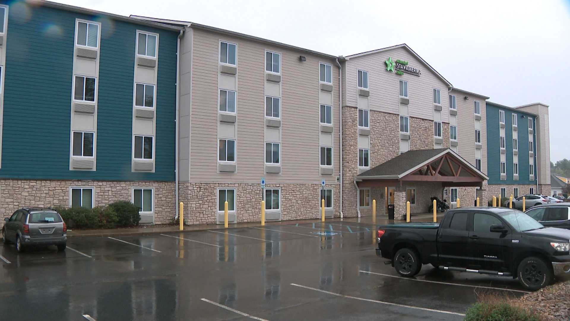 Man falls from third story window at Merrimack hotel