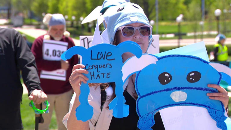 Activists rally at Minnesota Capitol, demand justice for families ...
