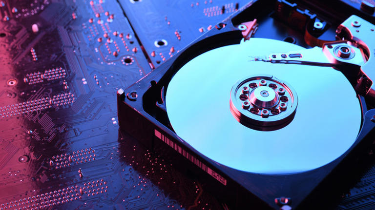 4 files to never store on a hard drive