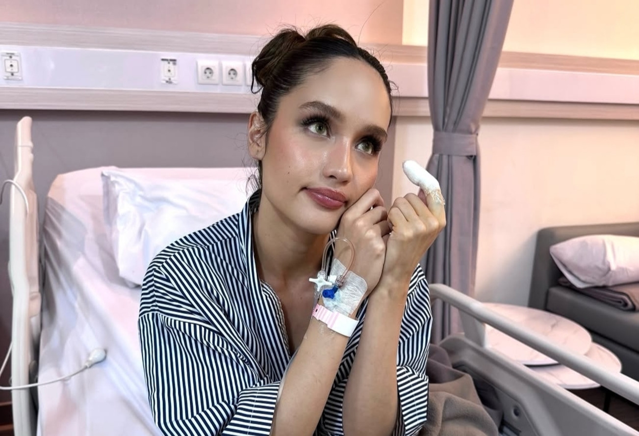 Cinta Laura dilarikan ke rumah sakit, ini sebabnya