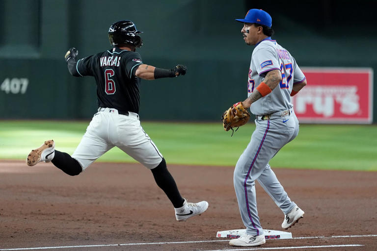 Kelly is sharp after 3 straight shaky outings as the Diamondbacks beat ...