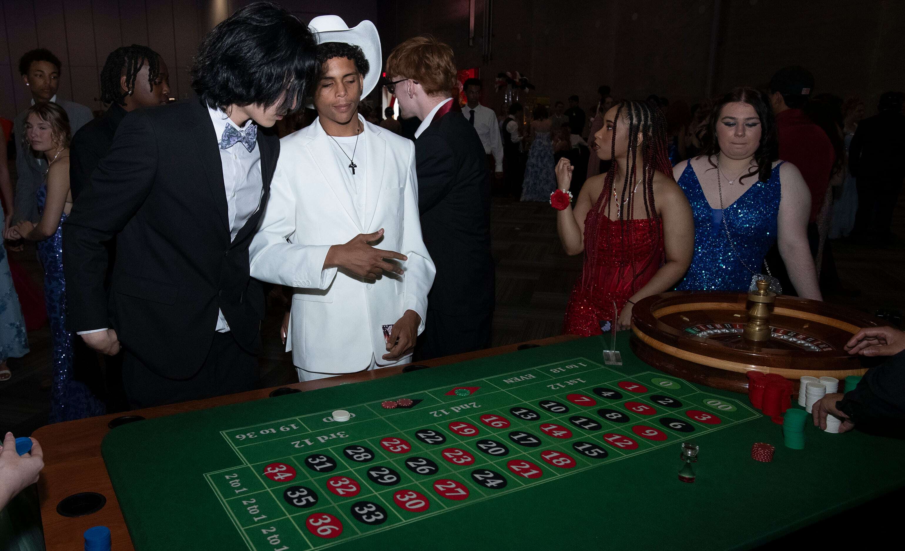 Jackson Northwest celebrates prom 2026 with casino night