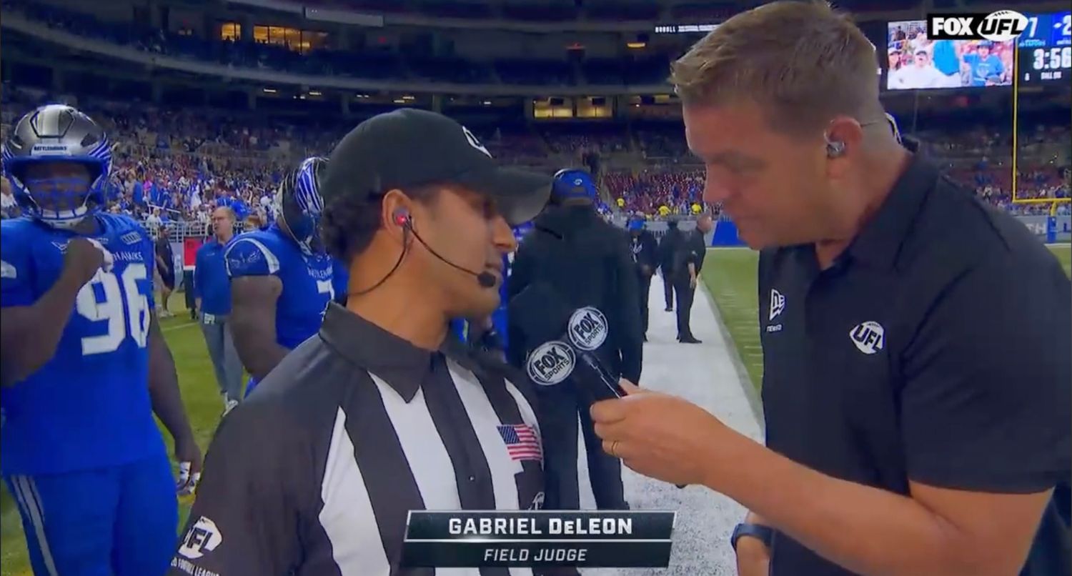 Fox interviews ref during game